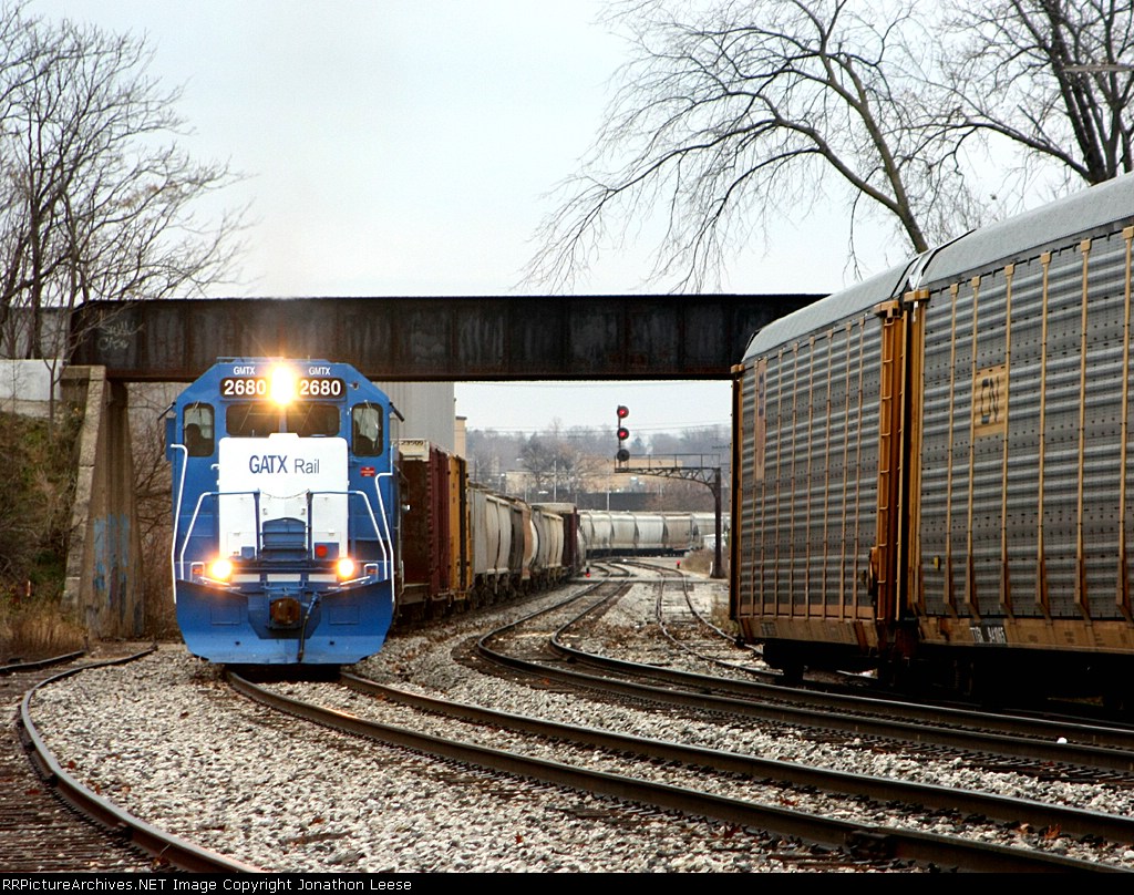 Z151-18 passes stored autoracks